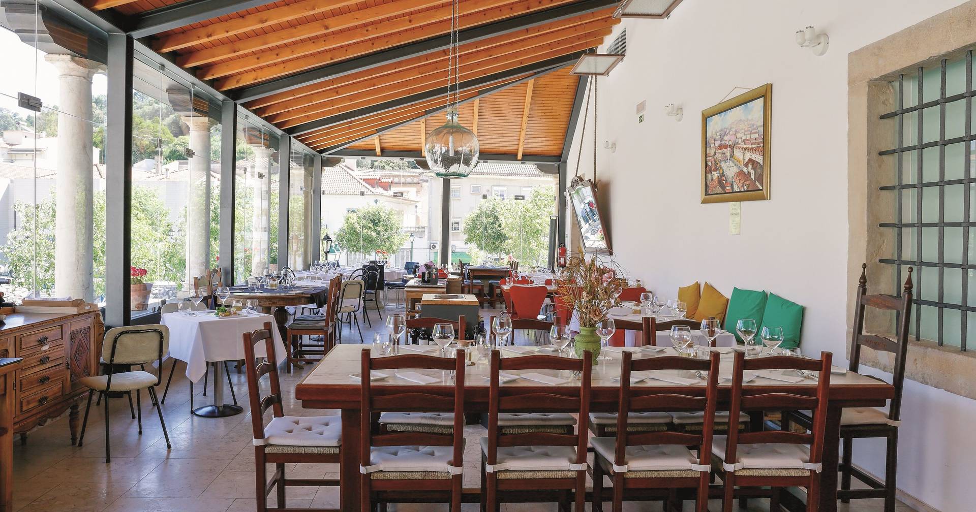 O campo e o rio à mesa, com vista para Alenquer - Expresso
