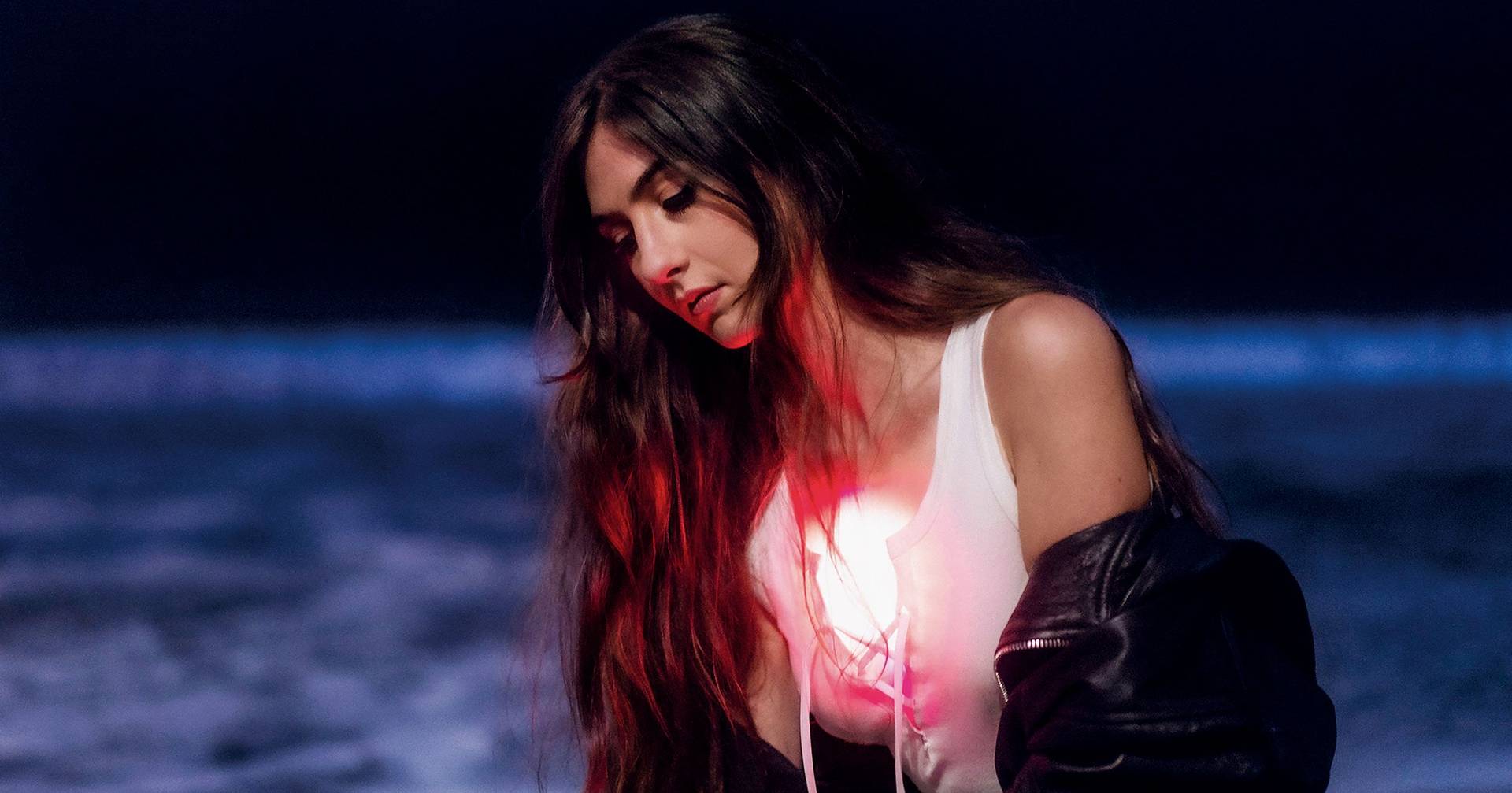 Weyes Blood já fez um dos discos do ano: contra a distopia, enfeitiçar ...
