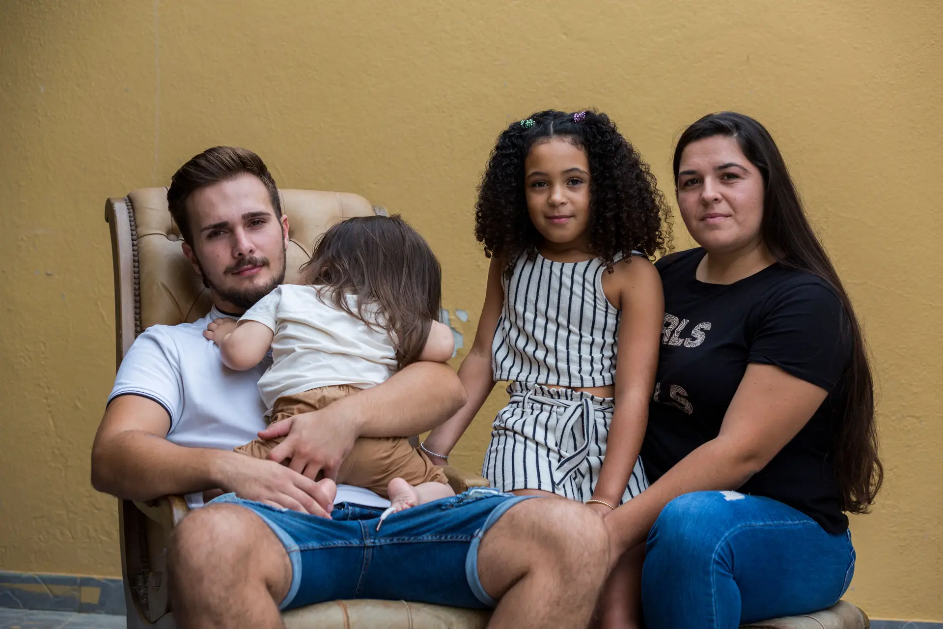 Obstetra do bebé sem rosto já não pode exercer “definitivamente” e “vai ...