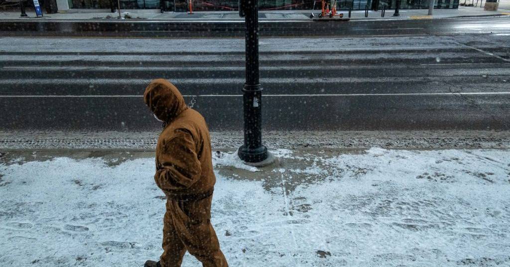 Tempestade Elliot: Biden declara emergência no estado de Nova Iorque para dar ajuda federal ...
