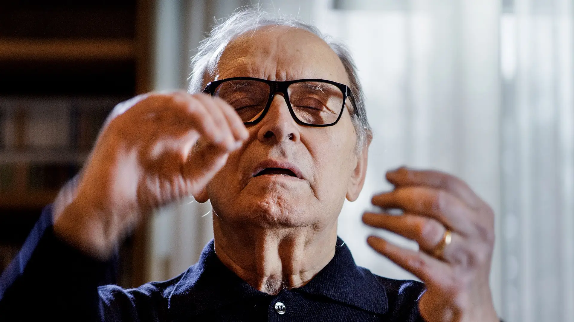 Cinema: a vida e a obra de Morricone deram um filme. Hoje “Ennio” é ...