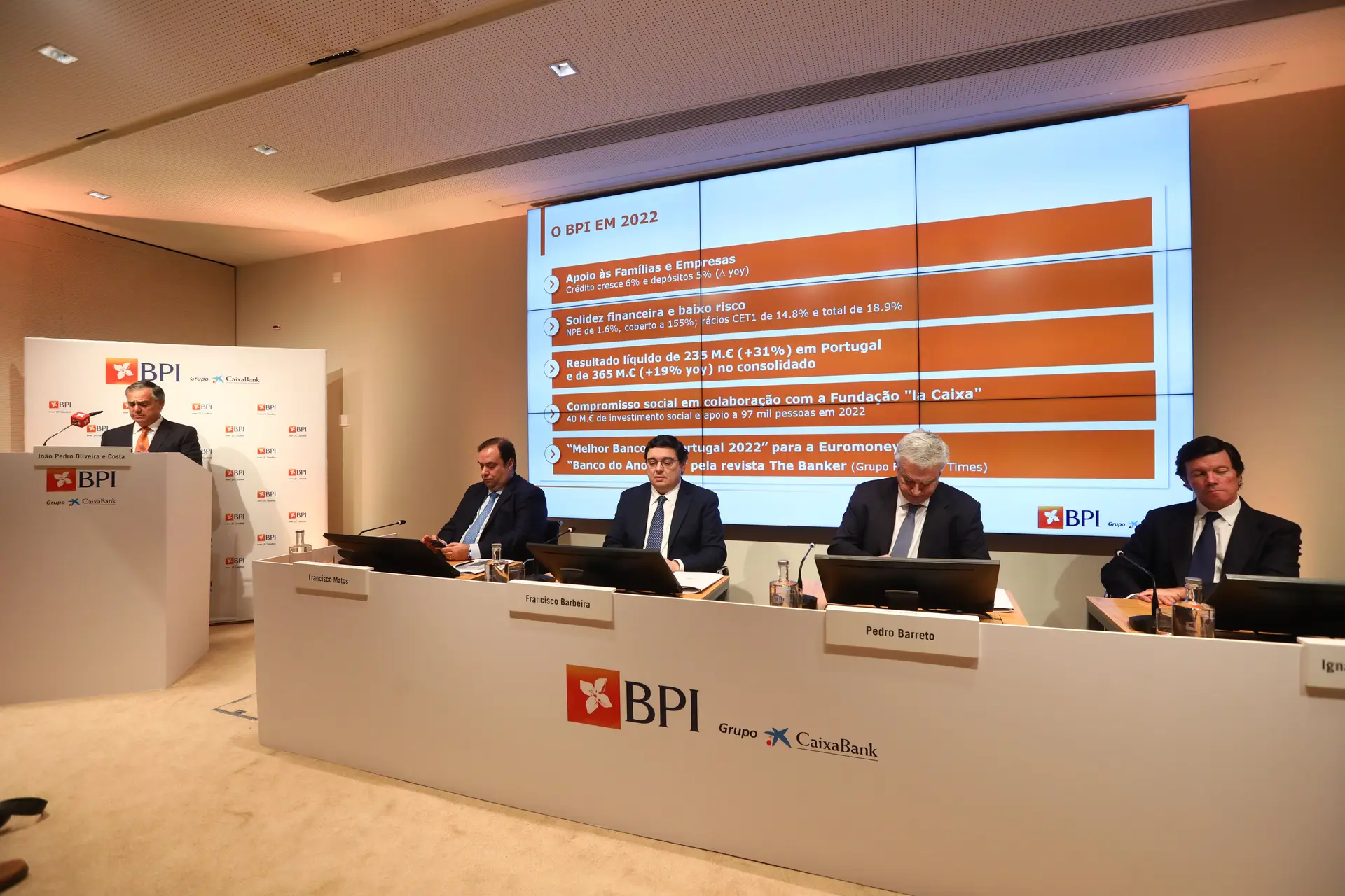 Forte desentendimento leva dois administradores do BPI a renunciarem ...