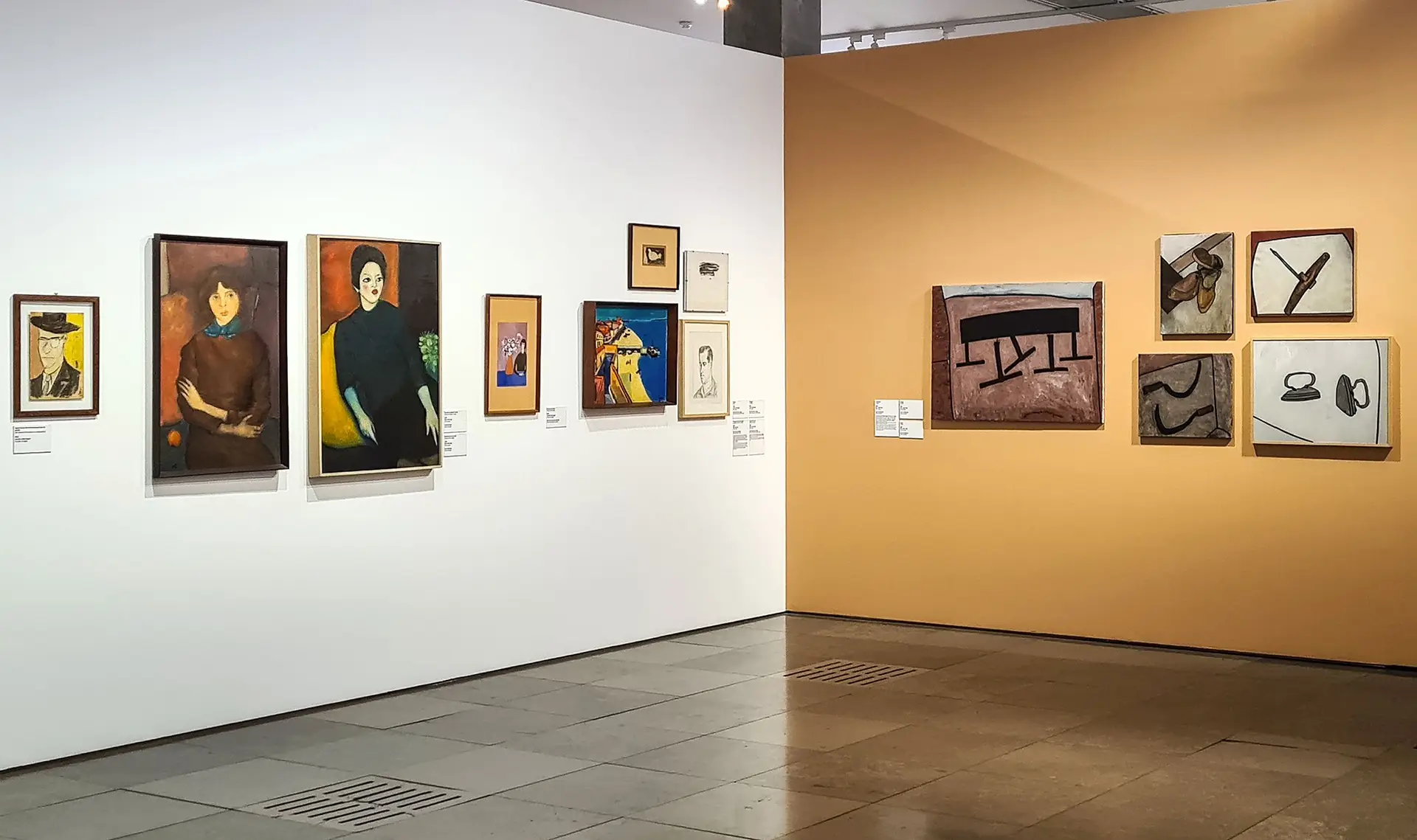 Exposições: Presença, pintura e palavra de Nikias Skapinakis - Expresso