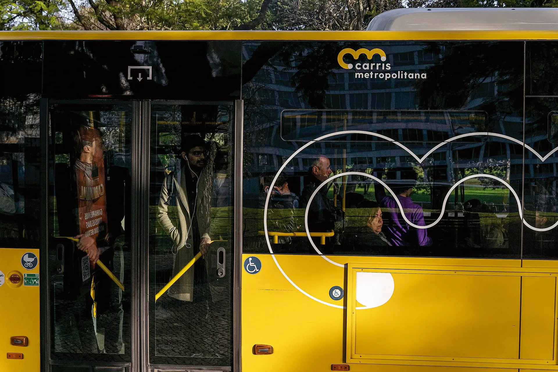 Carris cede 45 autocarros para encontro entre voluntários e o Papa em ...