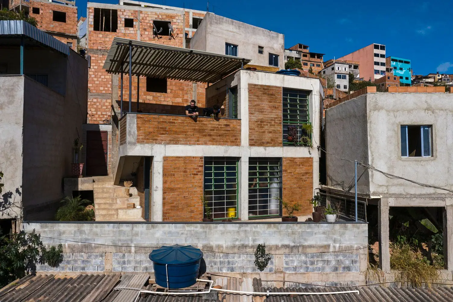 Casa de favela construída no Brasil vence concurso mundial de ...