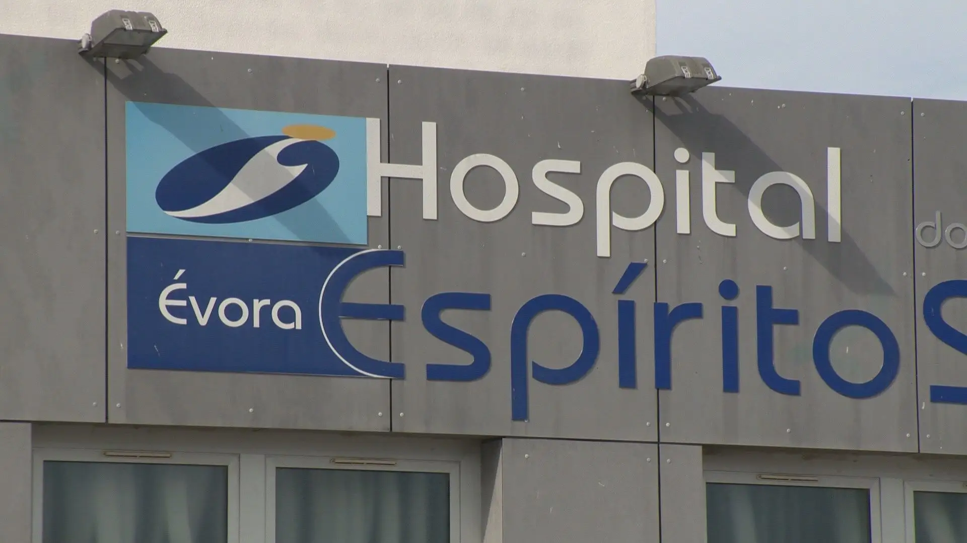 Hospital de Évora confirma morte de utente no serviço de urgência ...