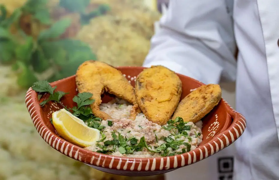 Sável frito com açorda de ovas à prova em mais de 30 restaurantes de ...