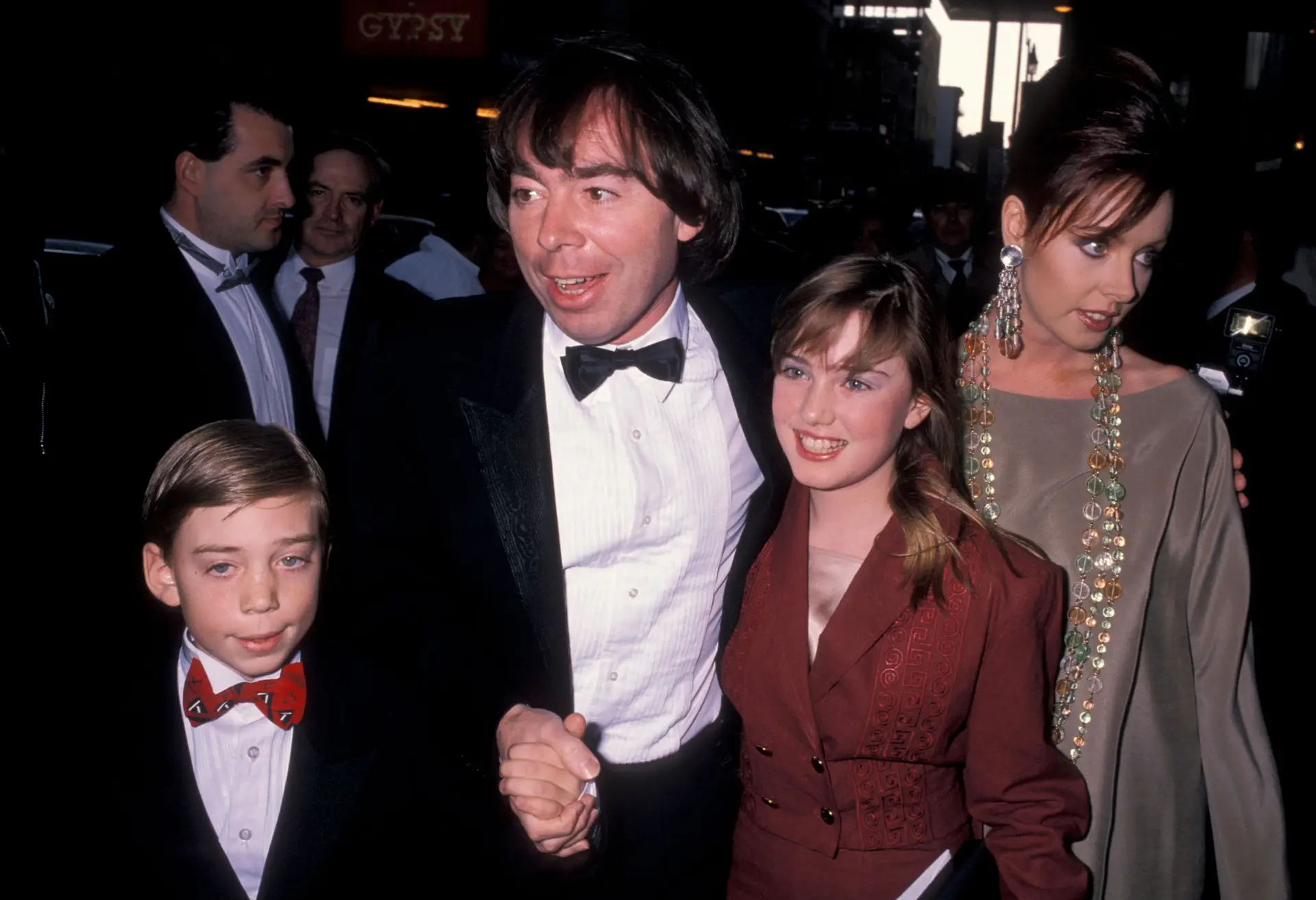 Morreu Nicholas Lloyd Webber, filho do compositor Andrew Lloyd Webber ...