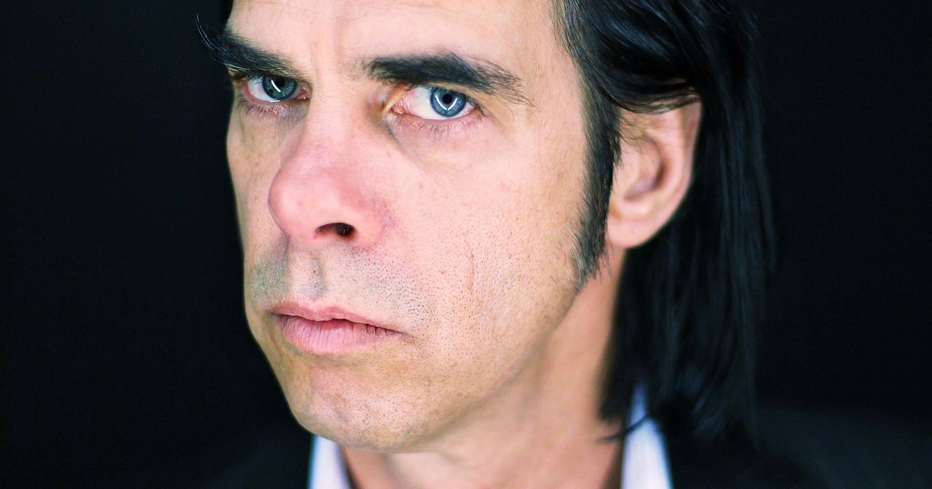 Nick Cave: “Há coisas que já não consigo ver na TV. Às vezes parece que ...