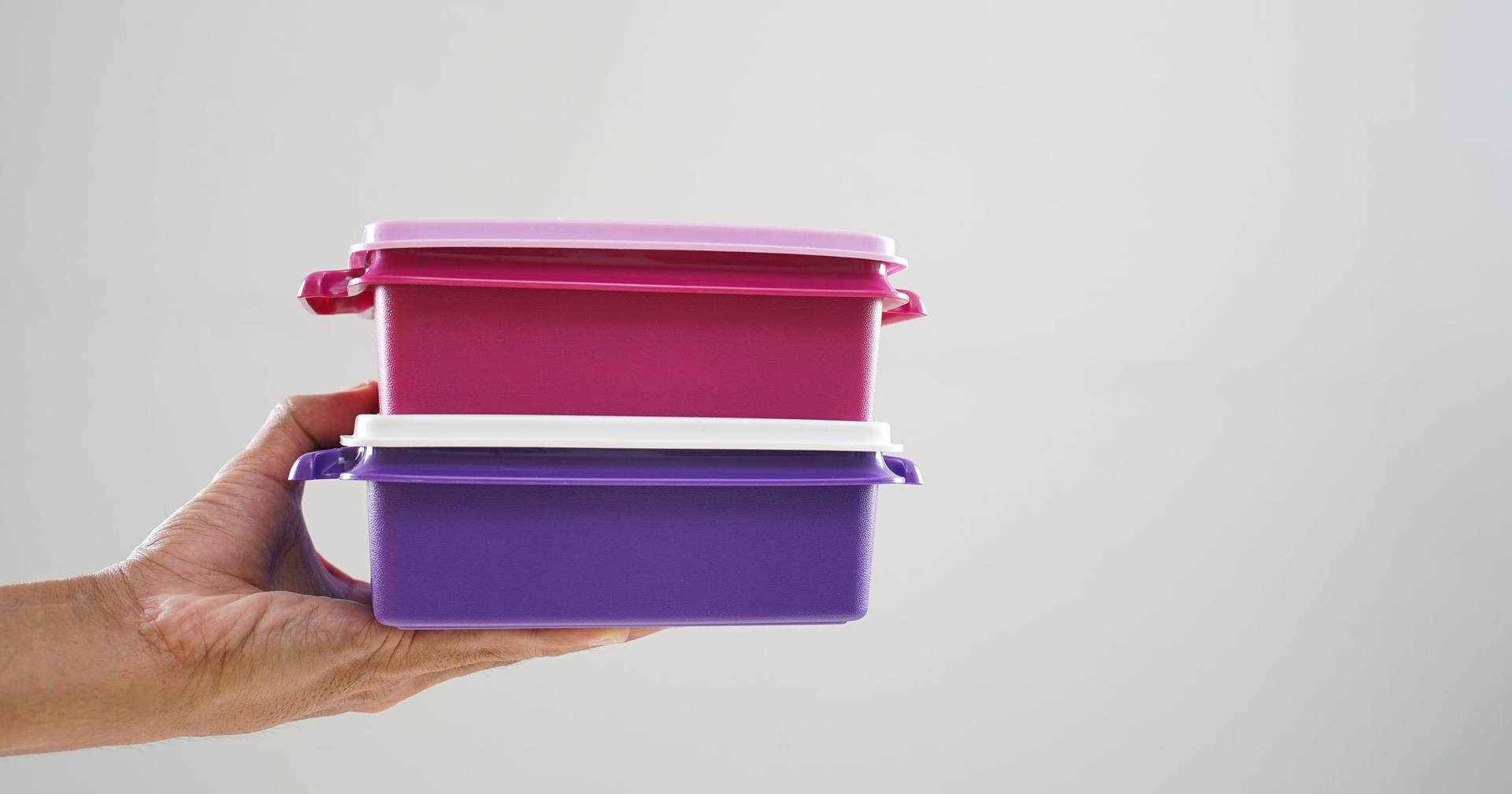 Tupperware declara falência, impactos em Portugal por apurar - Expresso