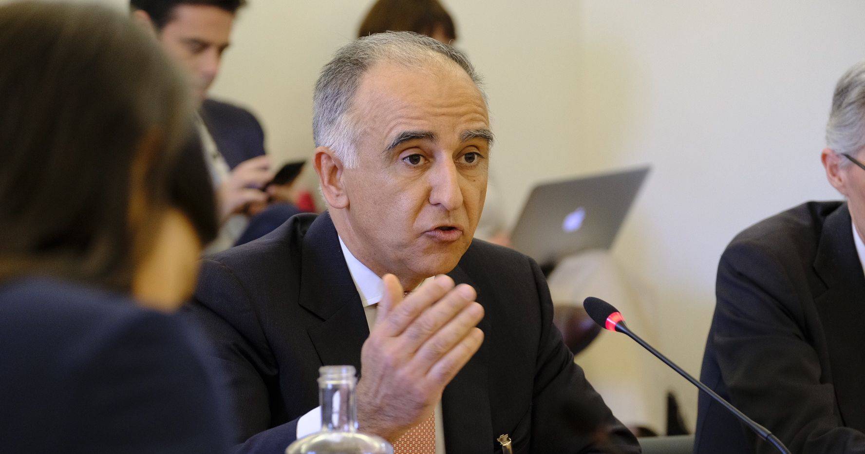 Prescrições fazem cair cinco processos da CMVM em três meses - Expresso