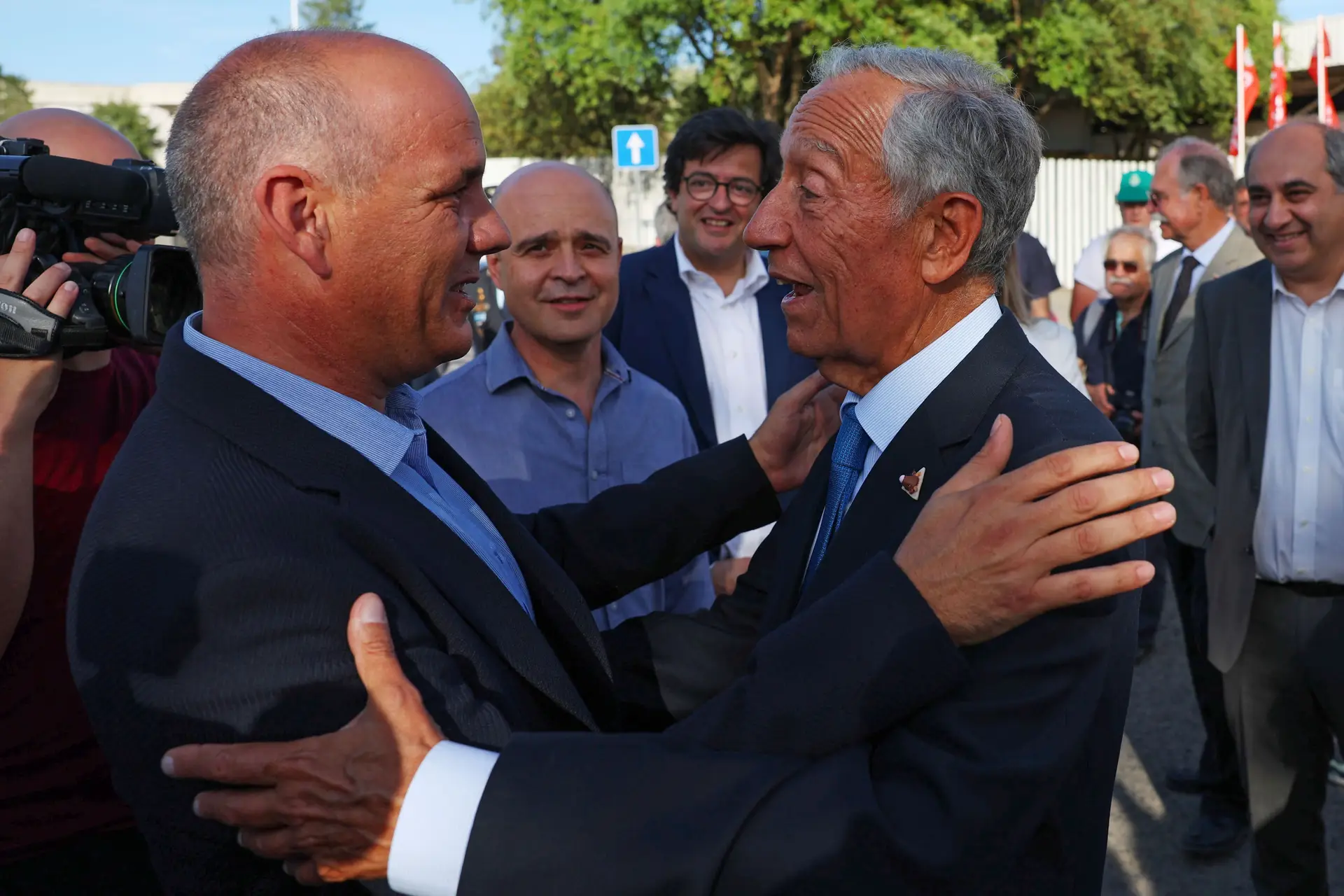 Marcelo chegou da Ucrânia e foi a Setúbal saber a versão russa - Expresso