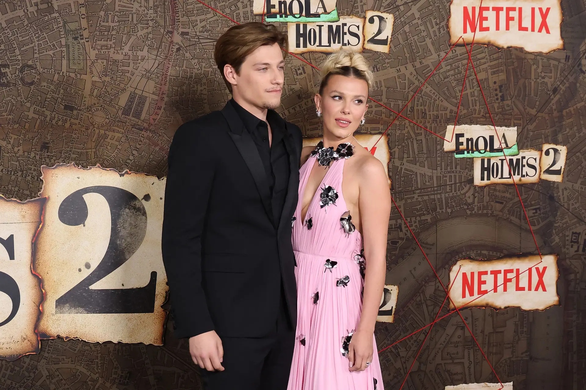 Millie Bobby Brown e Jake Bongiovi, filho de Jon Bon Jovi, casaram-se ...