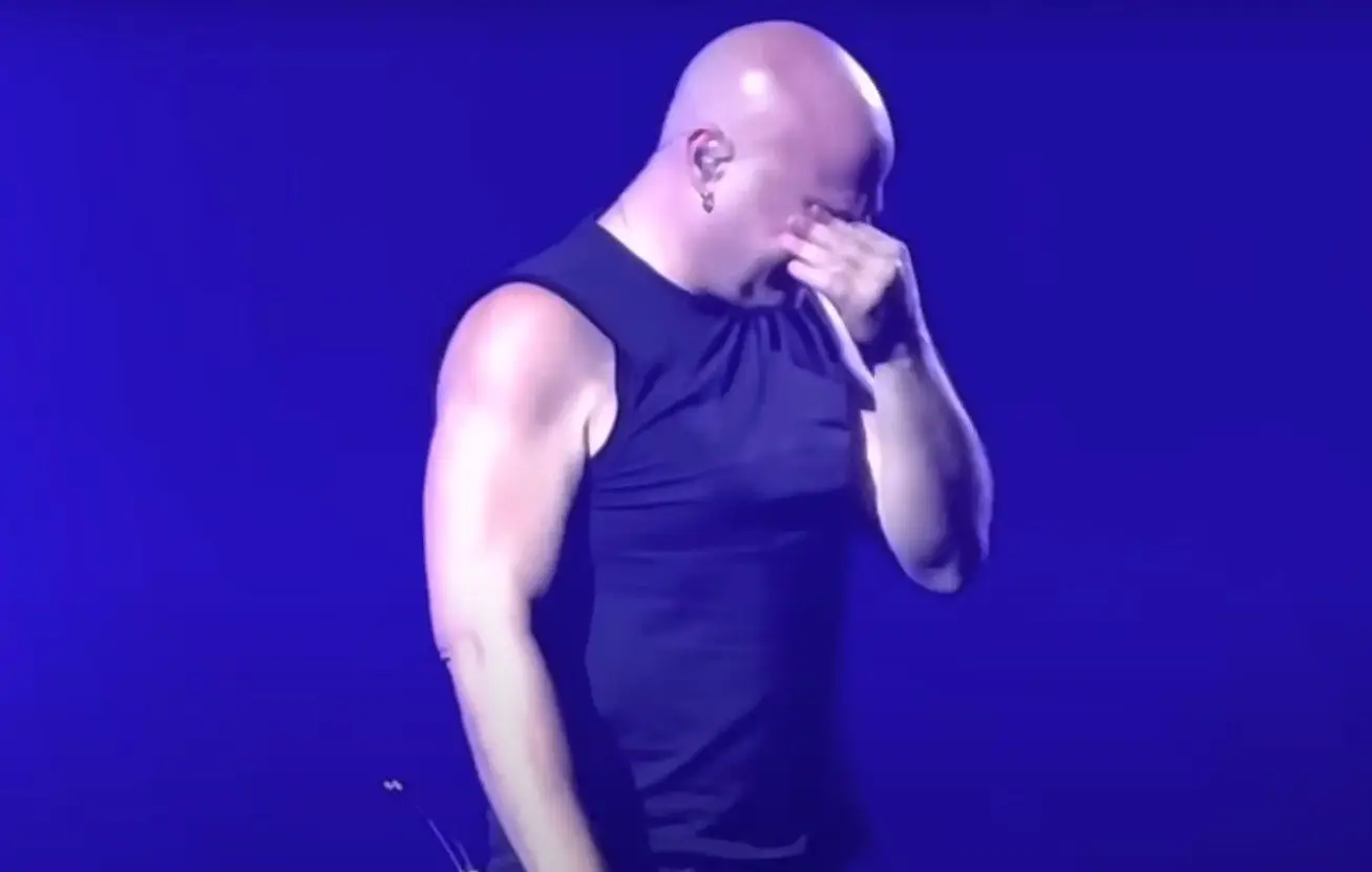 Vocalista dos Disturbed abre o coração em palco: “Sinto falta do ...