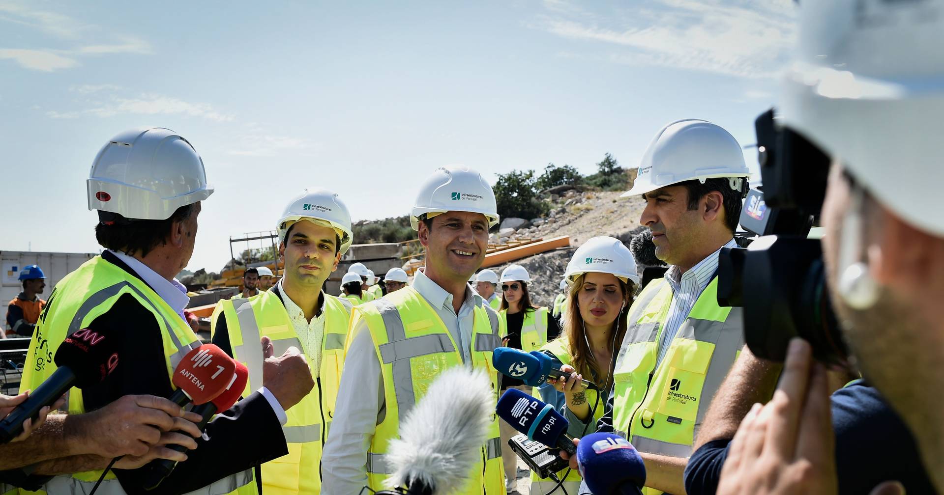 "Sinto-me extremamente motivado": João Galamba insiste que mantém ...