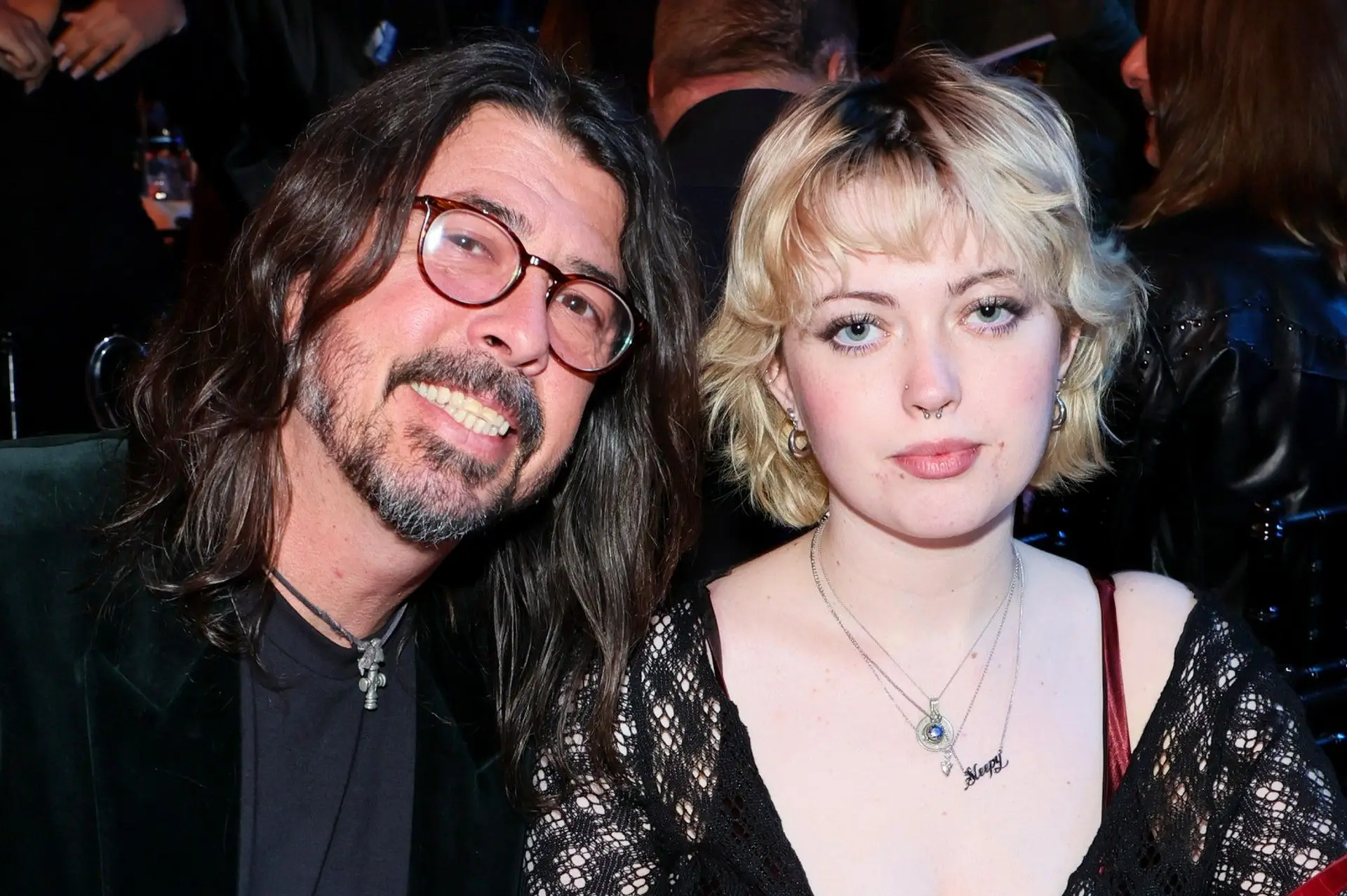 Filha de Dave Grohl canta David Bowie e Nirvana com o pai - Expresso