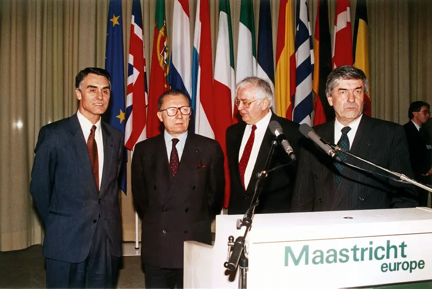 1993: o ano do tratado que fez nascer o euro