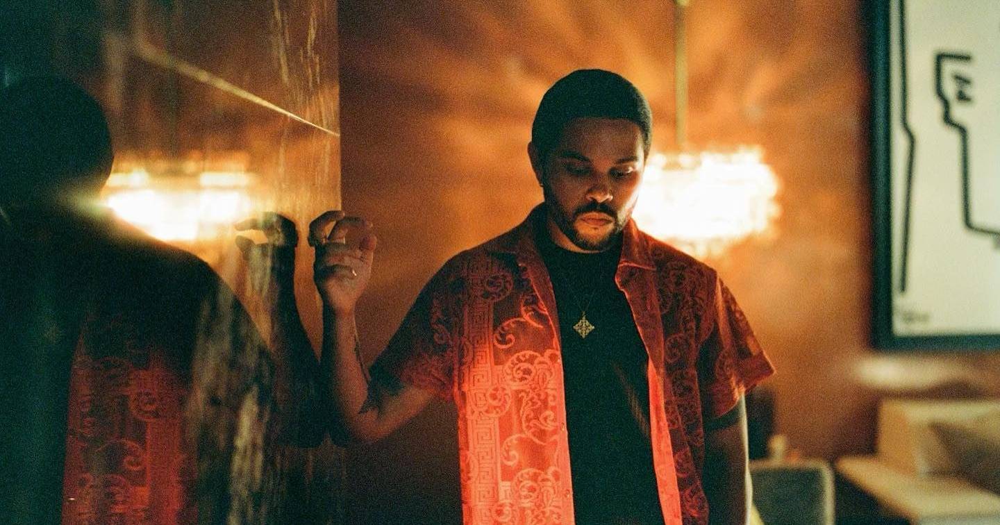 The Weeknd revela imagens de uma gigante estátua feminina no Passeio ...