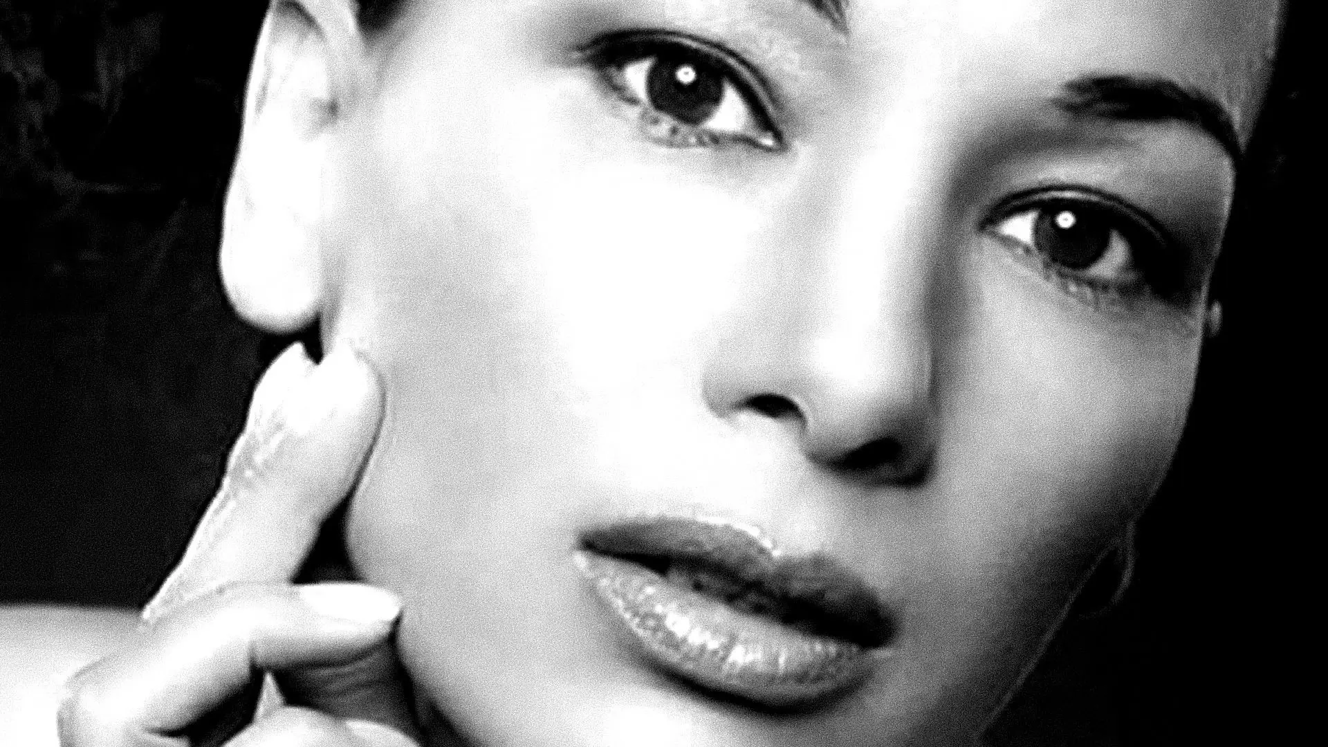 Morreu Laura Rodrigues, das portuguesas Delirium - Expresso