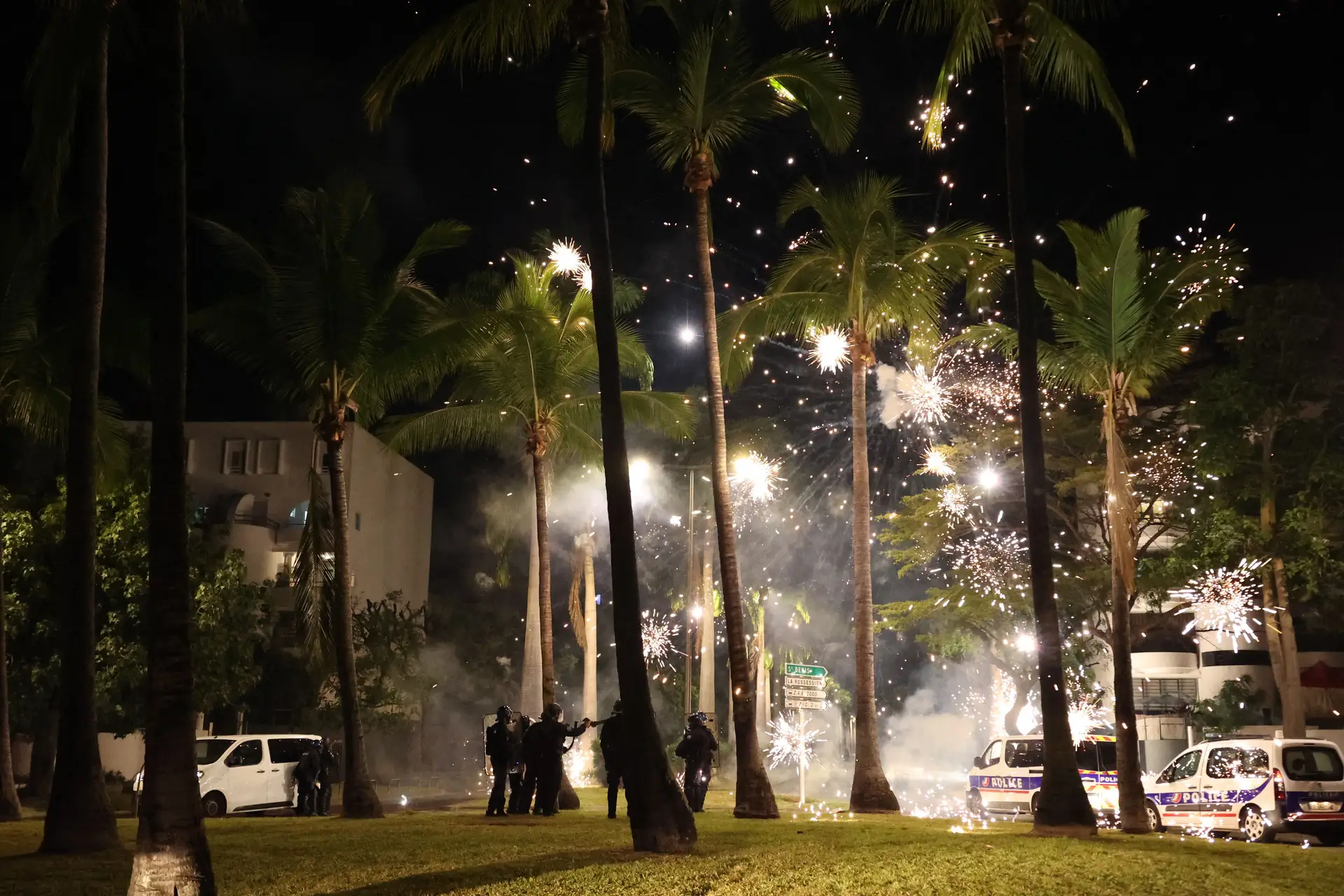 As fotografias de quatro dias de protestos em França pela morte do ...