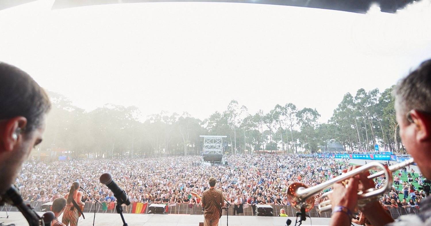 O festival MEO Marés Vivas termina este domingo, em Gaia: horários de ...