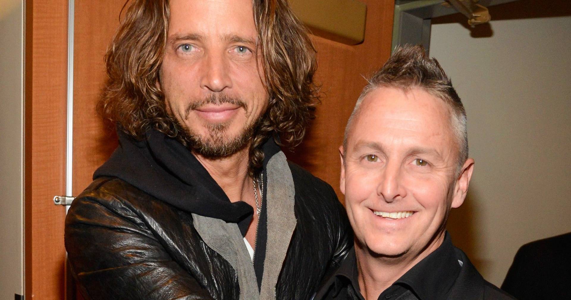 Mike McCready, dos Pearl Jam, dedica canção a Chris Cornell: “Ele abriu ...