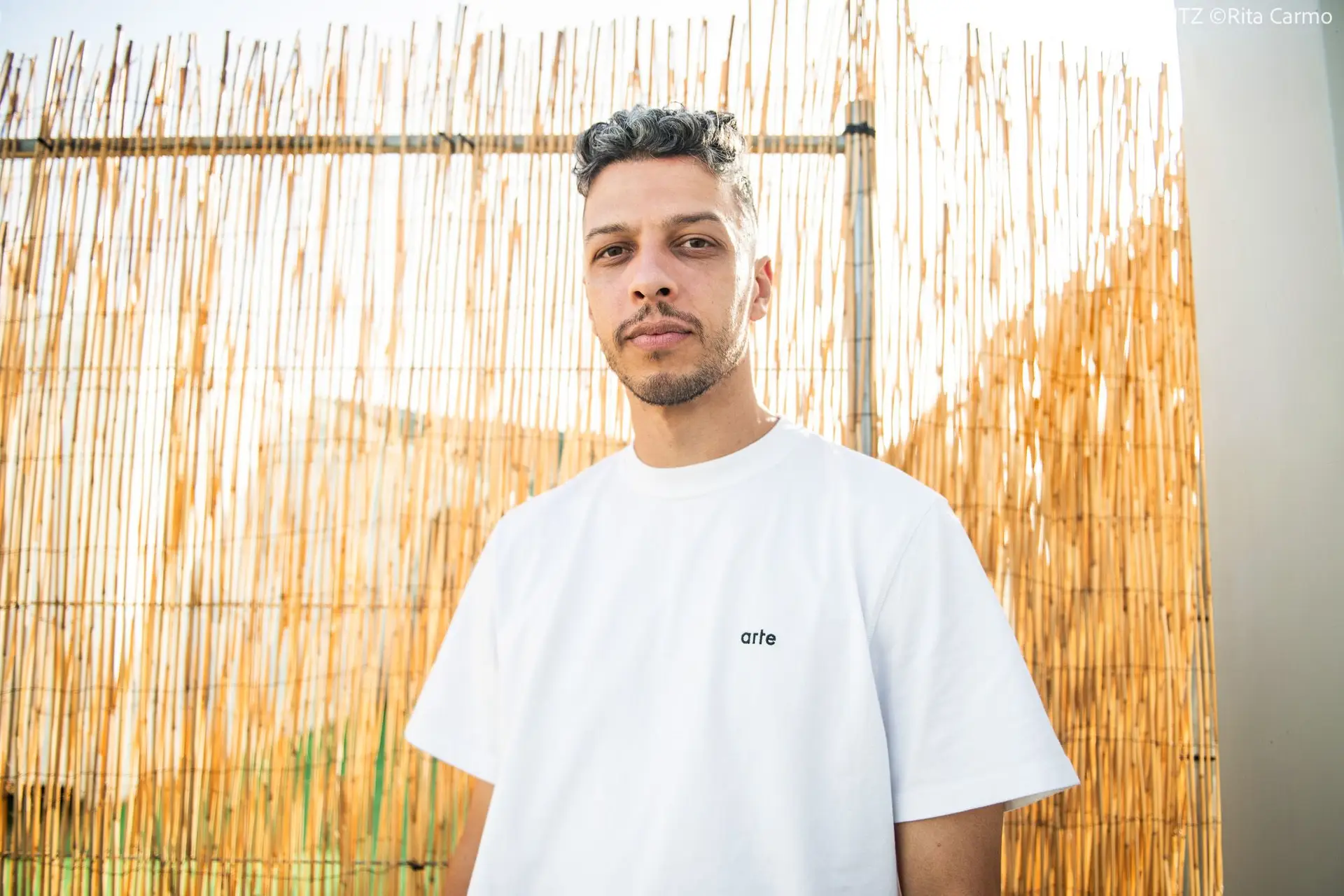 Entrevista a Slow J: “O novo álbum chama-se ‘Afro Fado’ e é uma ode à ...