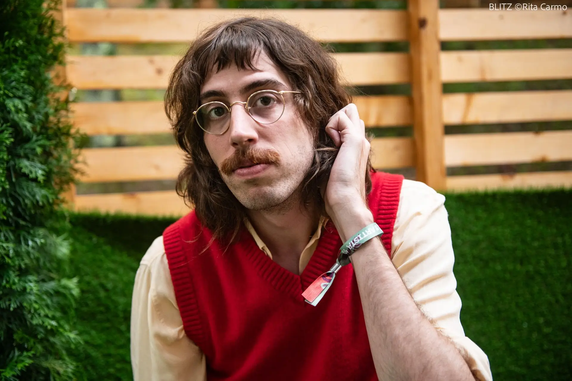 Tim Bernardes: “É quando o desgosto está muito vivo que tento pô-lo em ...