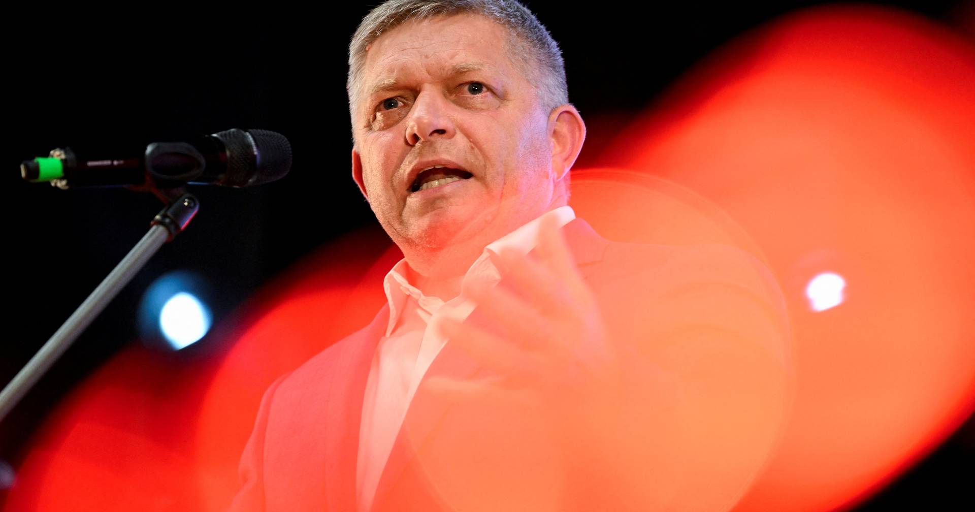 Partido populista que promete fim do apoio à Ucrânia venceu eleições ...