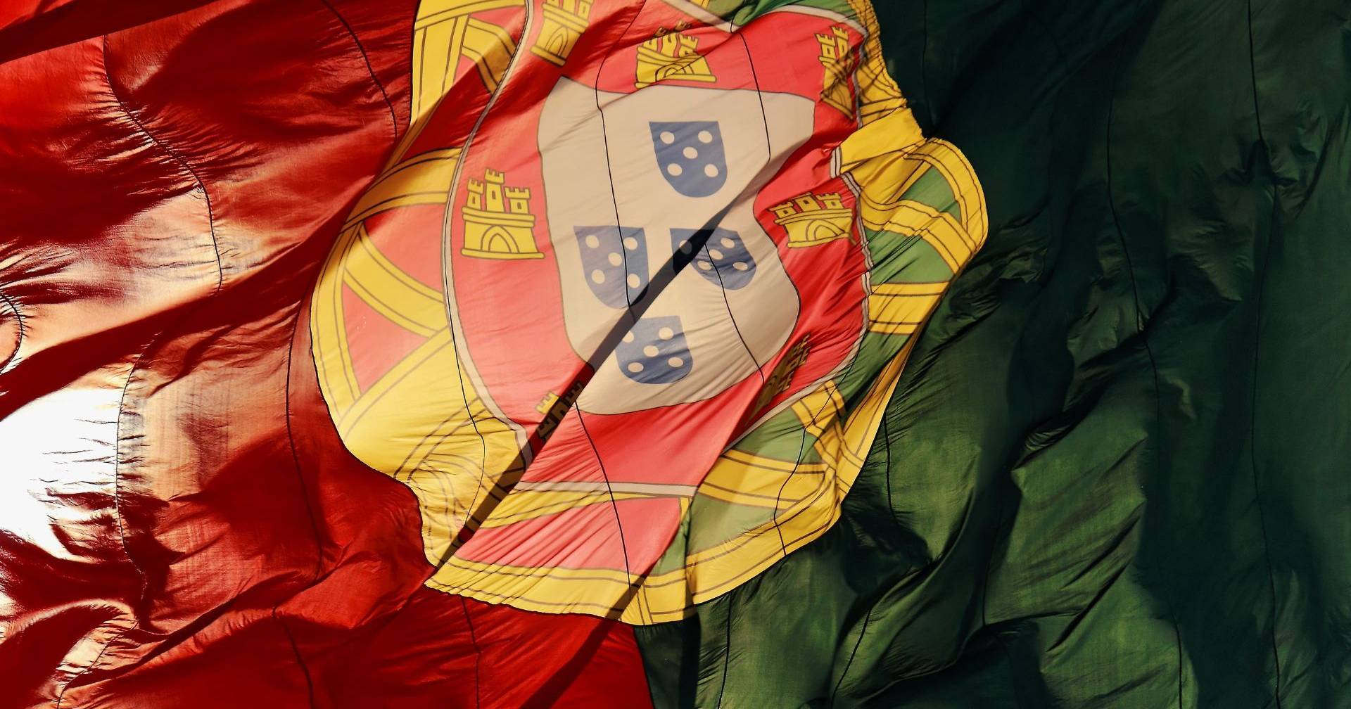 Juros da dívida de Portugal sobem a dois anos e descem a cinco e a 10 anos - Expresso