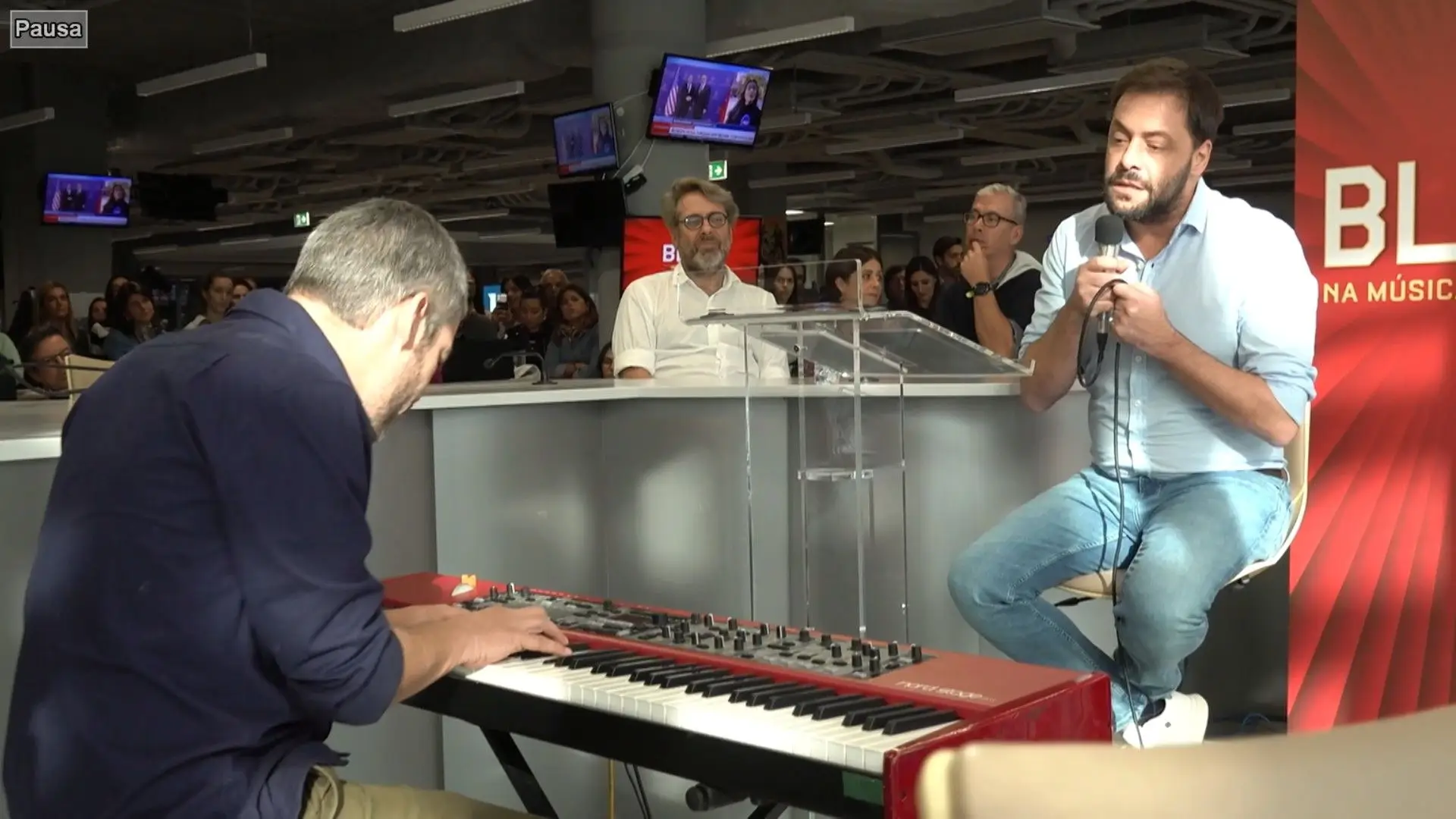 Ao vivo na BLITZ: António Zambujo canta em exclusivo quatro canções de ...