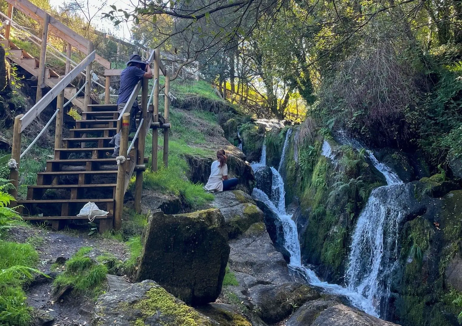 Entre moinhos, cascatas e miradouros há um novo trilho para descobrir ...
