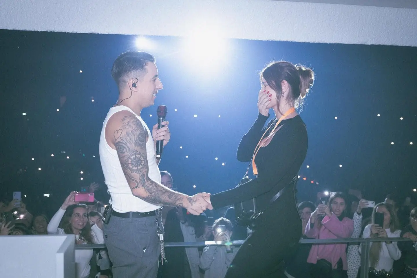 Fernando Daniel pede namorada em casamento em concerto no Porto ...