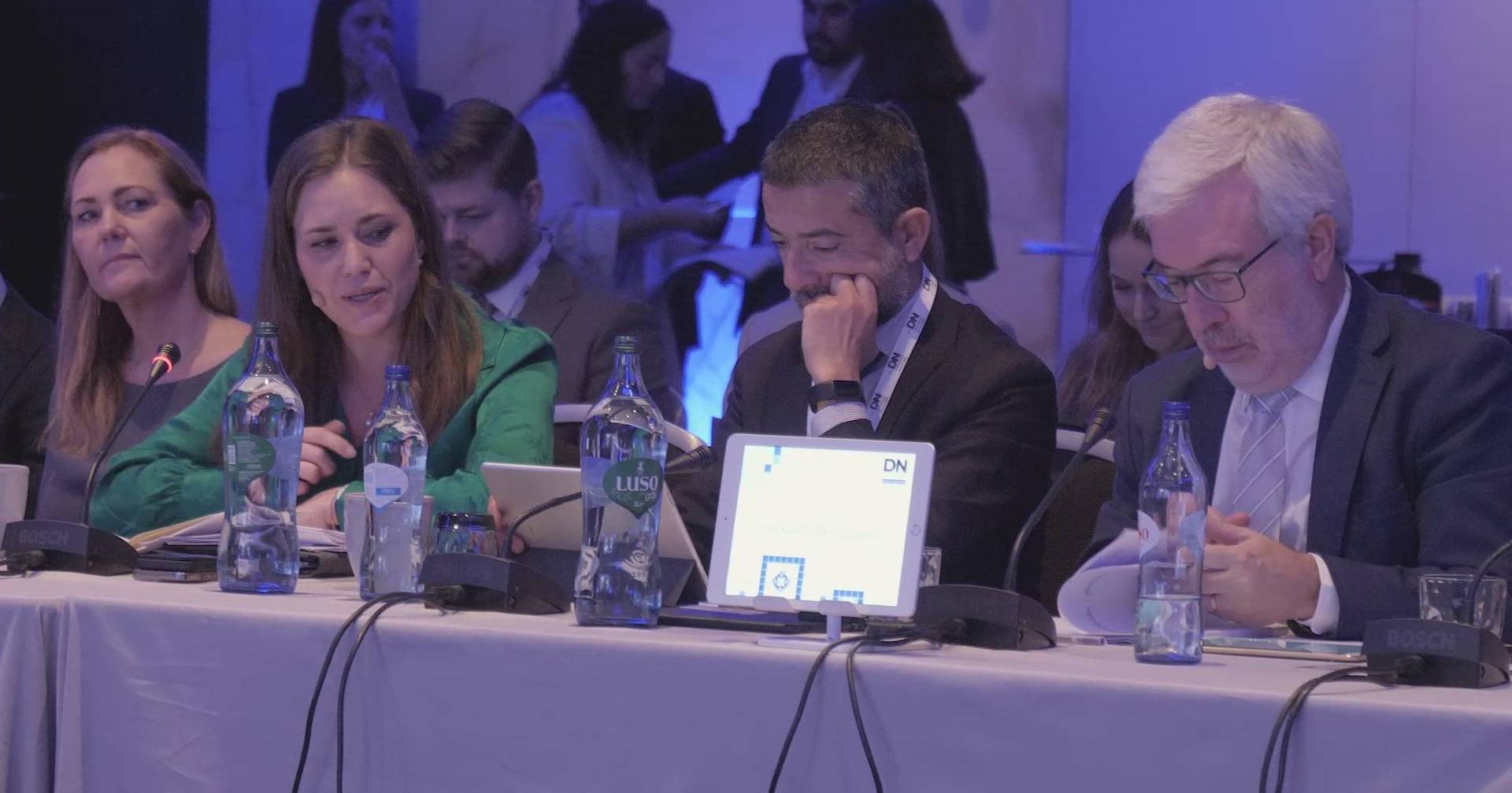 Sociedade: a importância da colaboração entre países e da partilha de ...