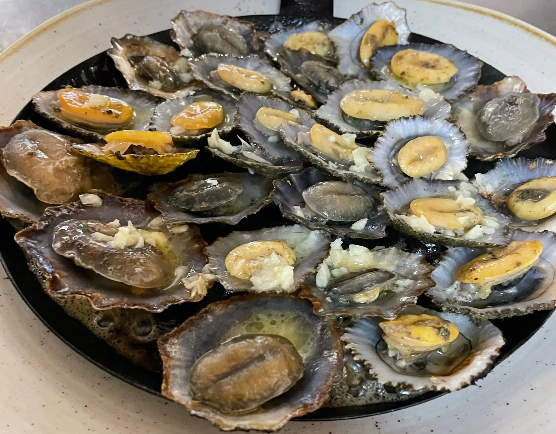 Lapas, caramujos ou gaiado? Estes petiscos são obrigatórios para ...