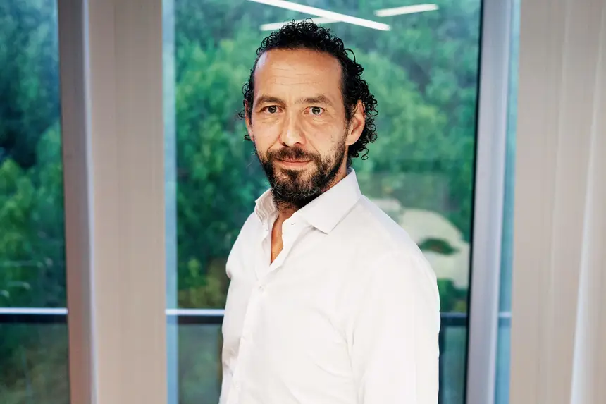 A nova “Bola”: mais vídeo, menos jornalistas