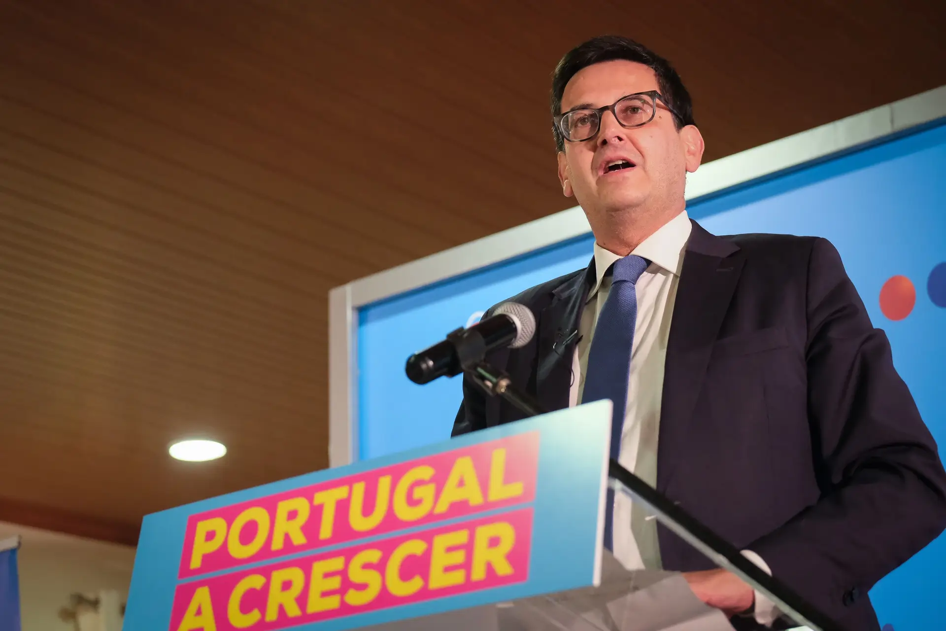 Inimigo Público. Nova secessão: óculos de Rui Rocha também deixam a ...