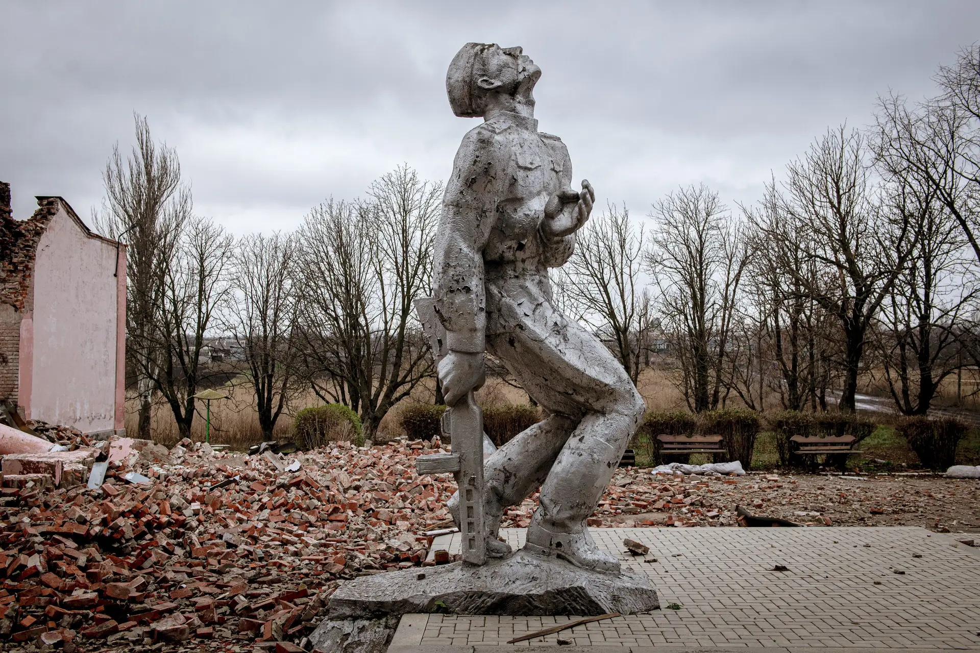 Avdiivka não é Bakhmut: a cidade-fantasma da Ucrânia onde os habitantes ...
