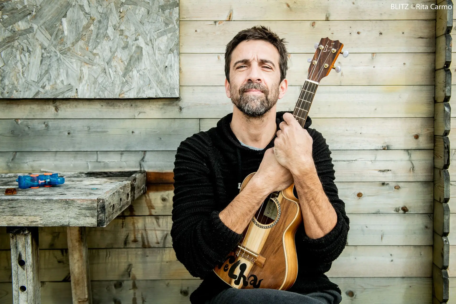 Manel Cruz ao vivo na Casa da Música: o traço fino de uma inimitável ...