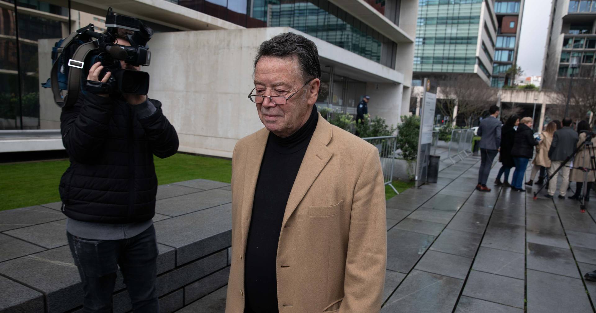 Caso EDP: Manuel Pinho condenado a 10 anos de prisão, Alexandra Pinho a ...