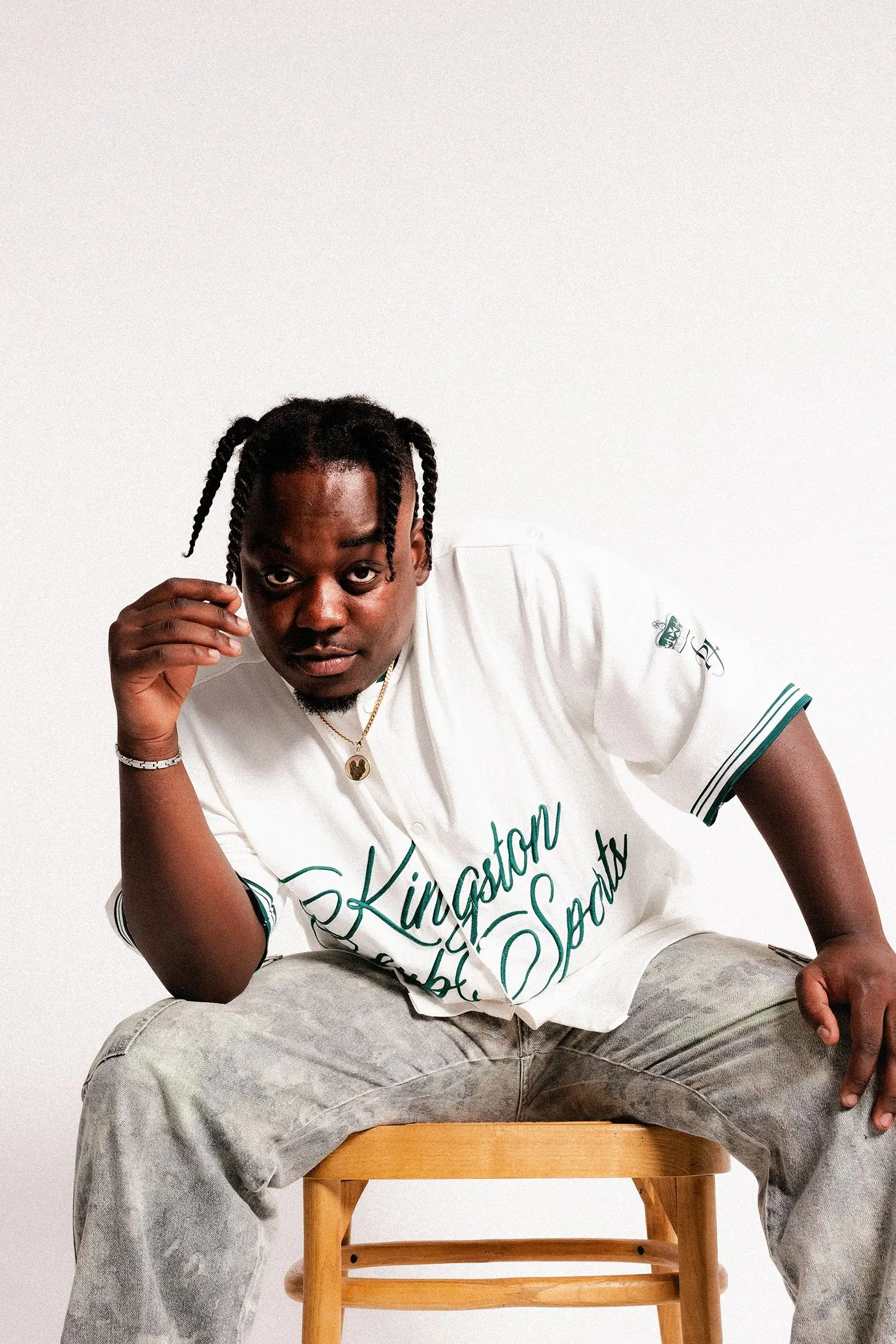 Que amor é este, Ivandro? “Trovador”, o primeiro álbum de um campeão do ‘streaming’ - Expresso