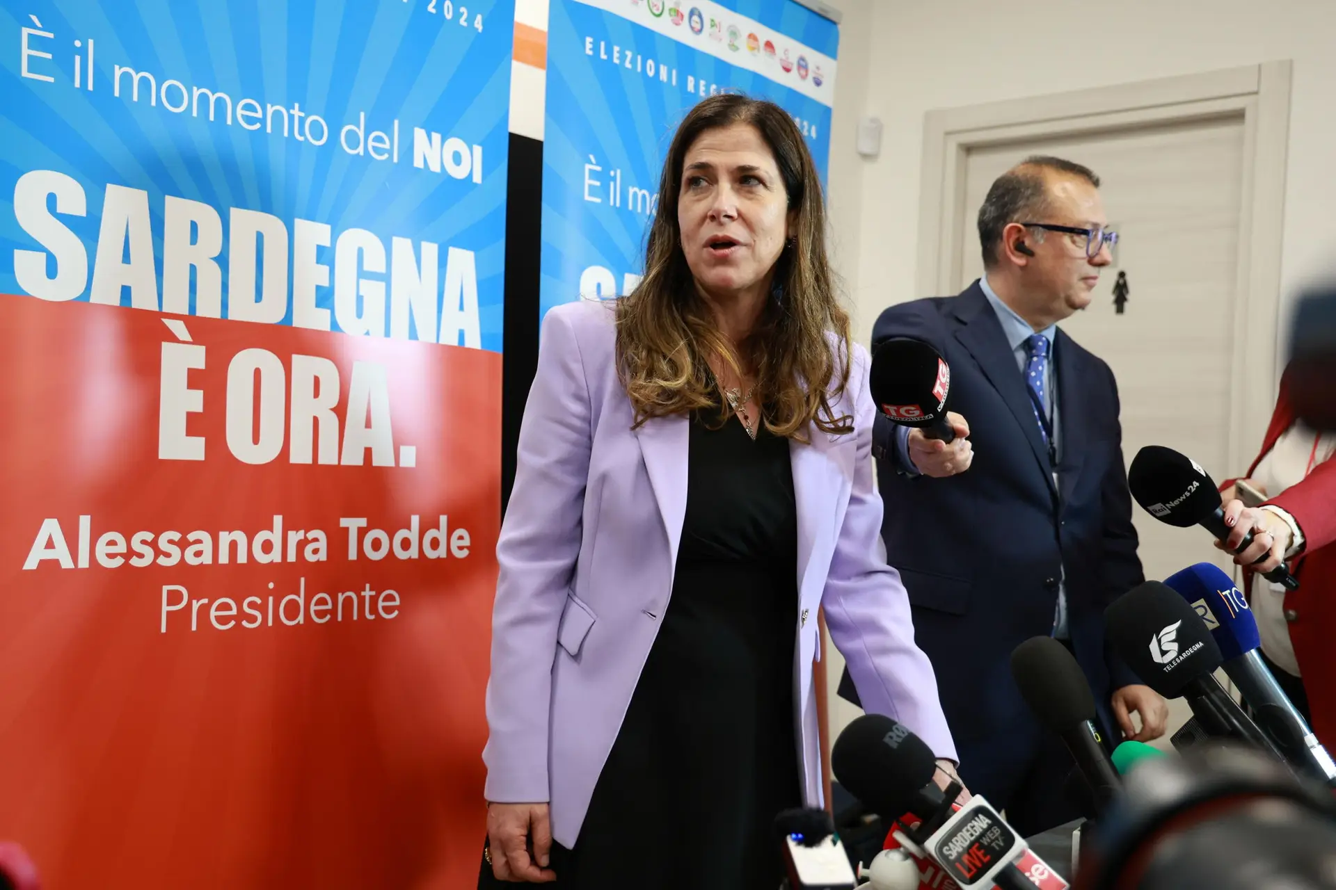 Aliança de esquerda conquista Sardenha e impõe primeiro desaire a ...