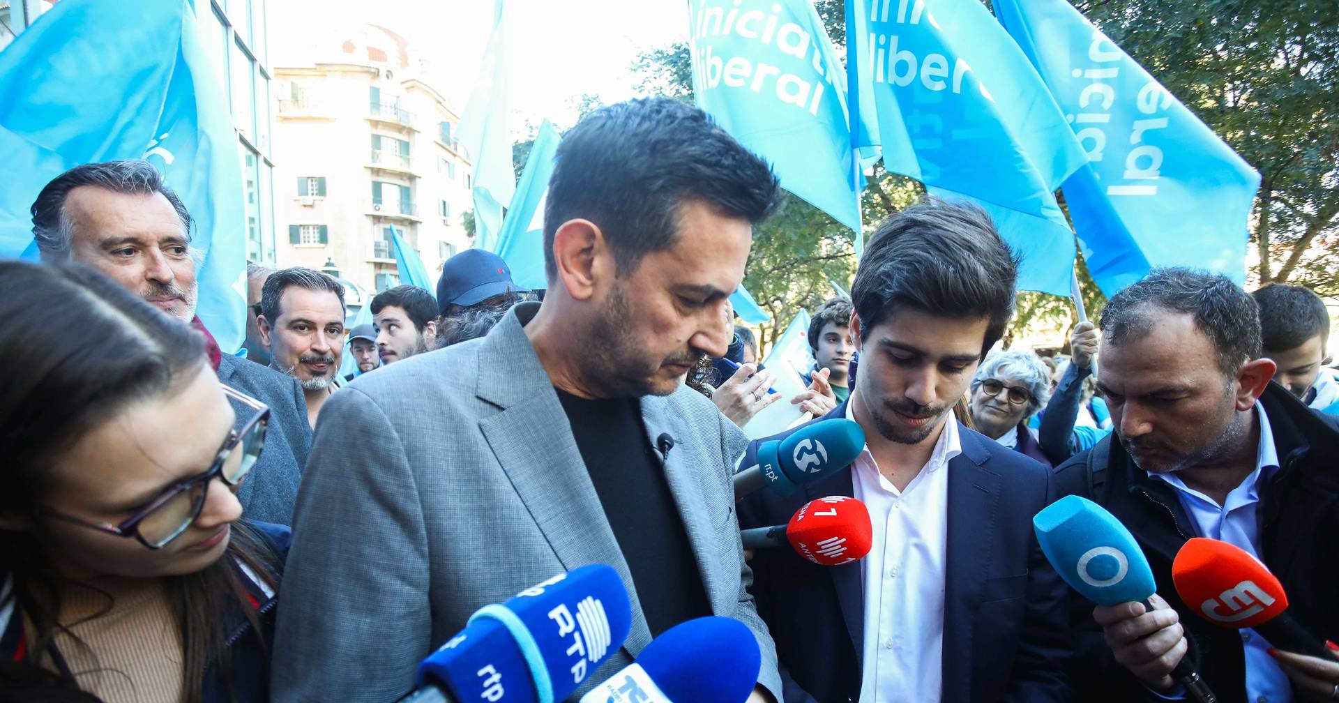 Rocha, Raimundo e Pedro Nuno dispensam segurança da PSP na campanha ...