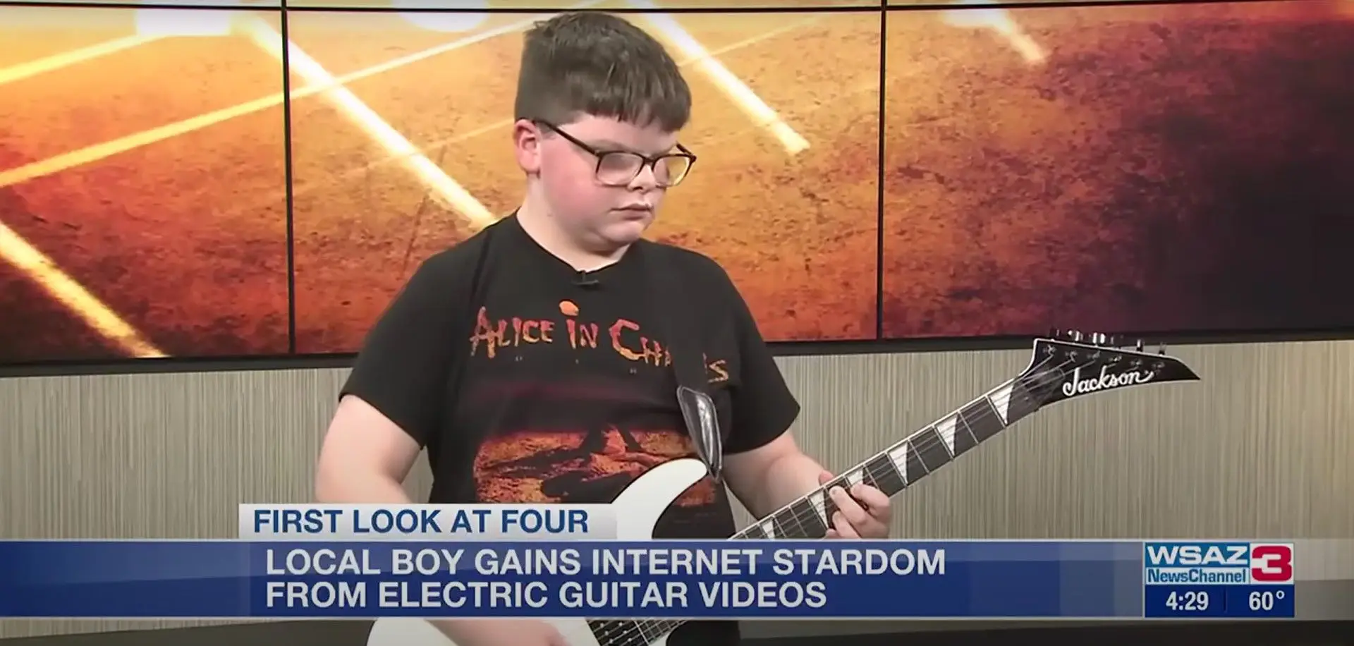 Guitarrista de 11 anos leva a internet ao rubro com riffs originais ...
