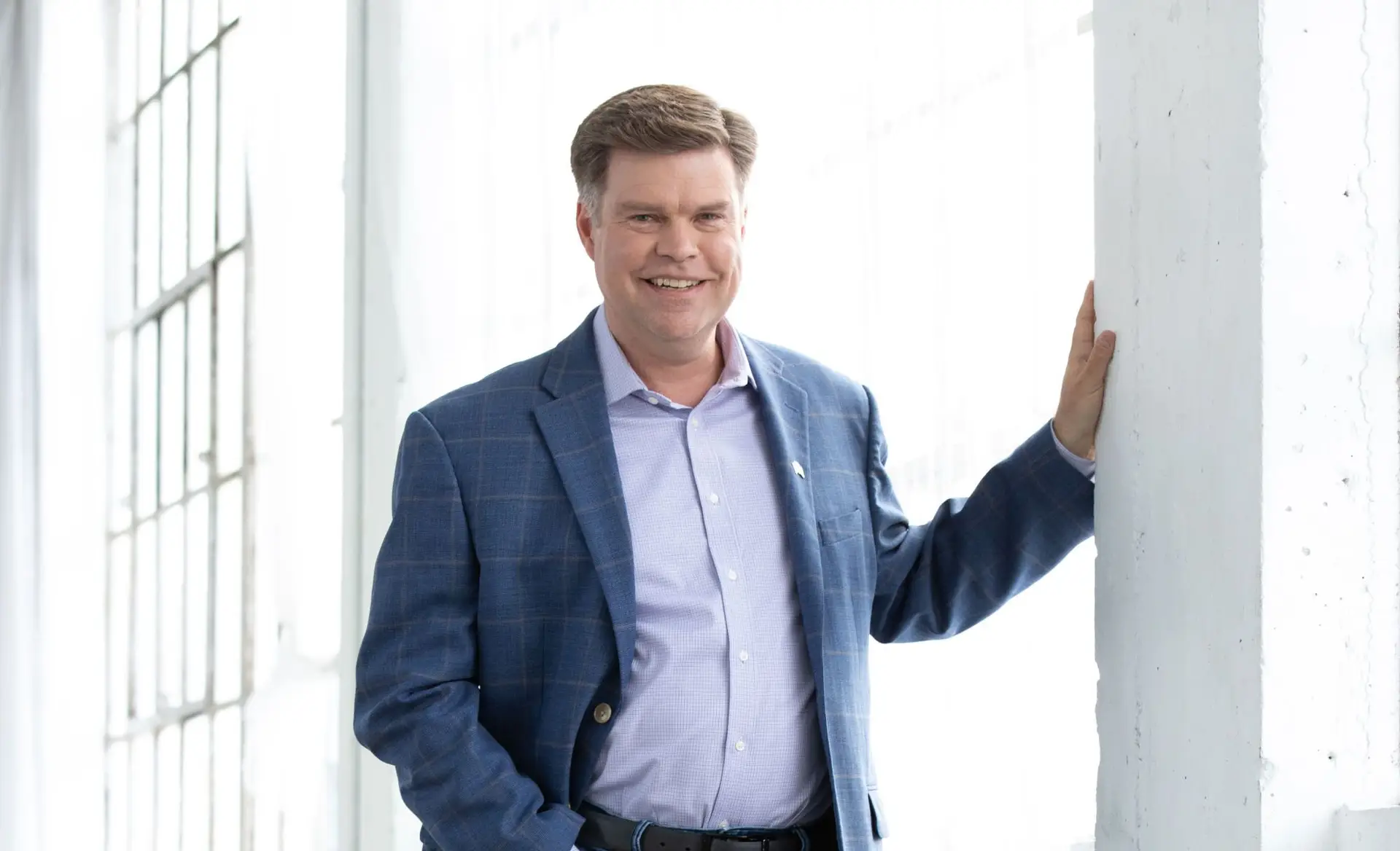 Conheça Jason Palmer, o desconhecido que roubou delegados a Joe Biden ...