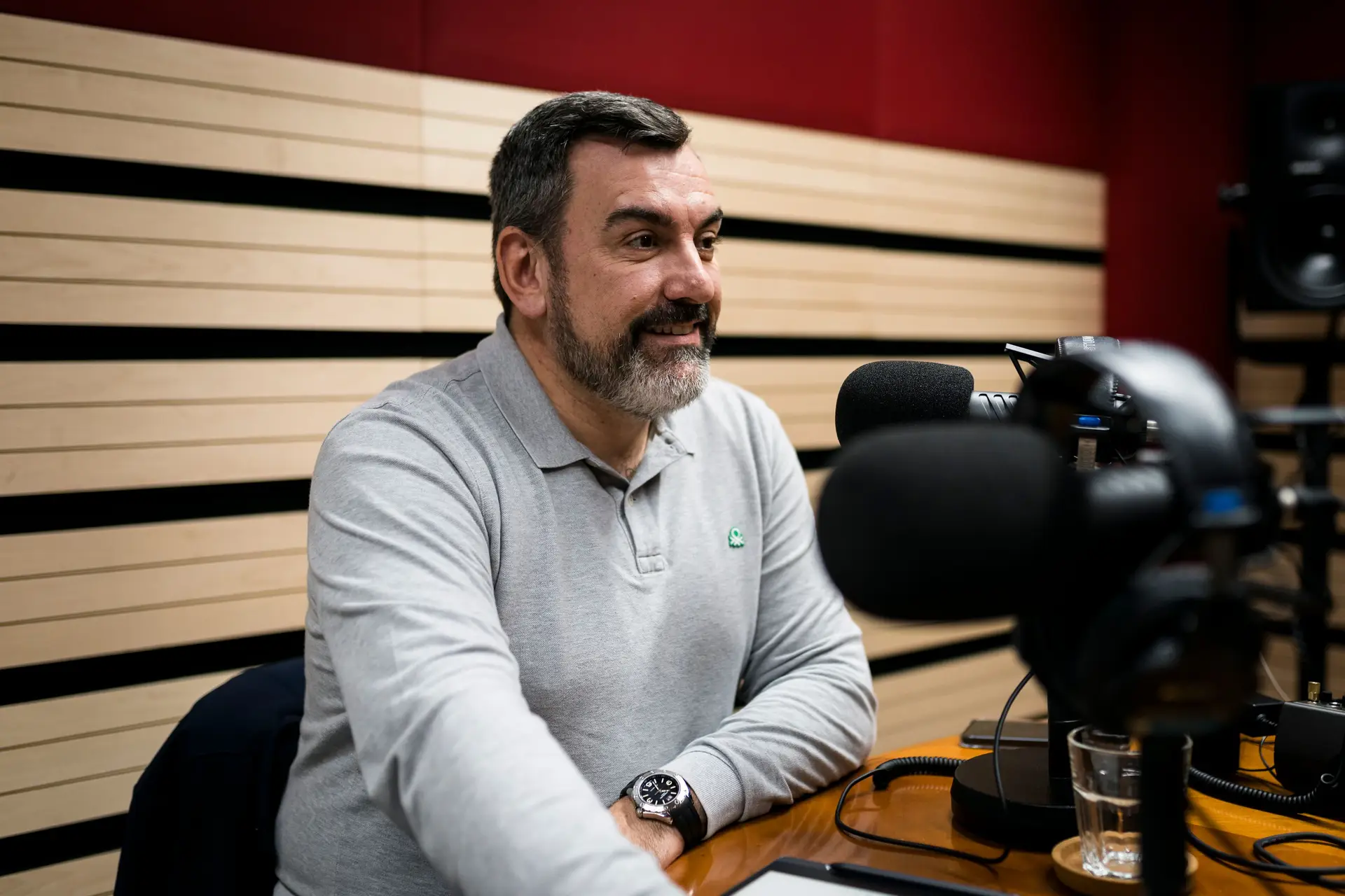 “O gabinete de um primeiro-ministro não pode comunicar por WhatsApp ...