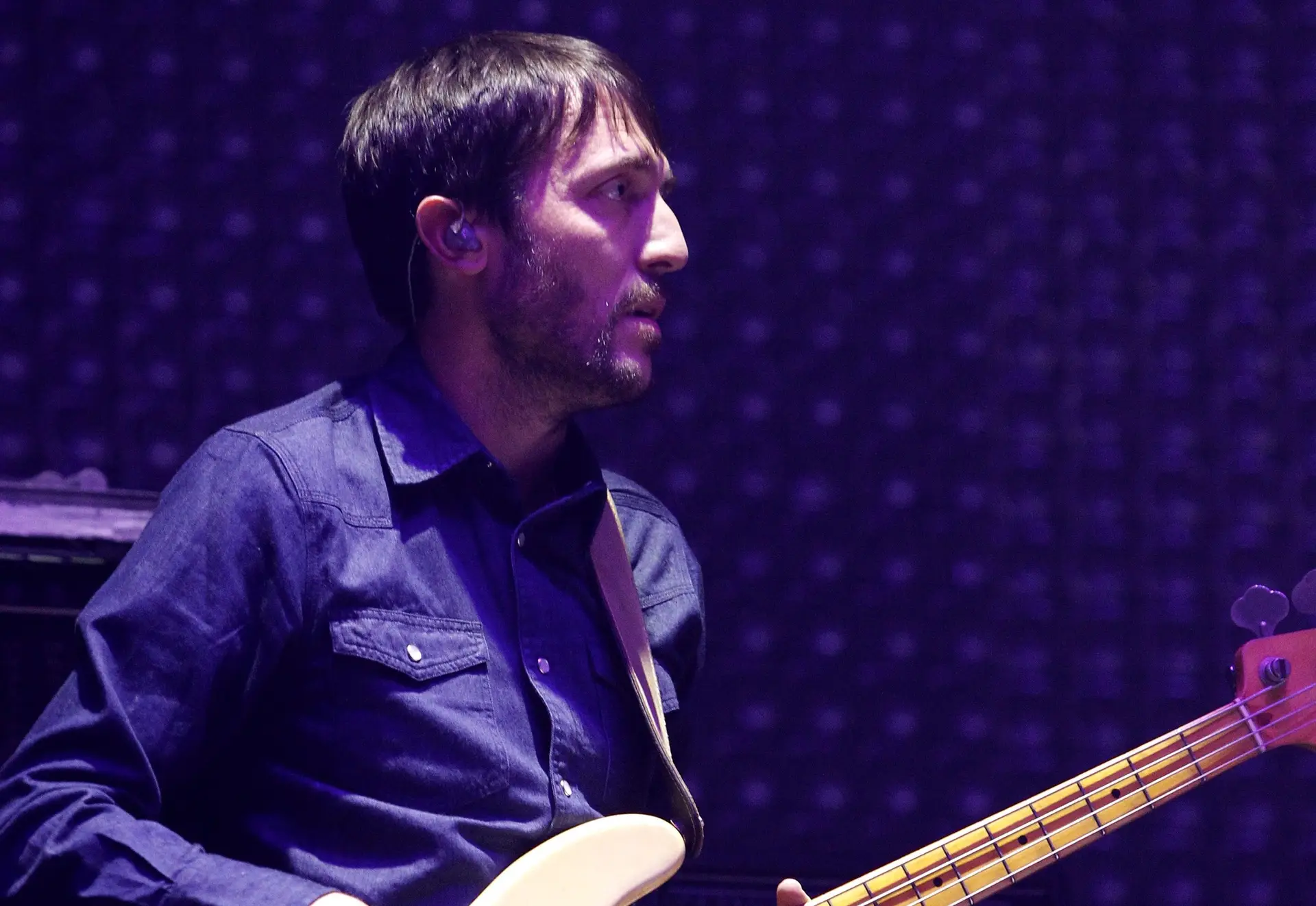 Colin Greenwood, baixista dos Radiohead, lança livro com fotografias ...