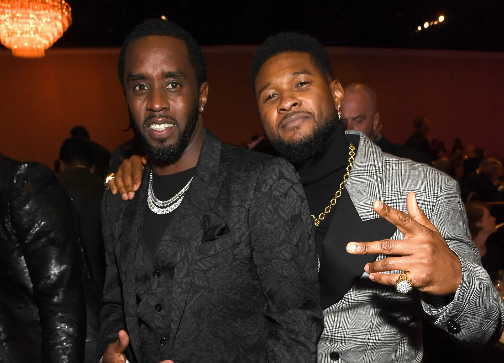 Em 2004, Usher contou o que viu em casa de Sean “Diddy” Combs quando ...