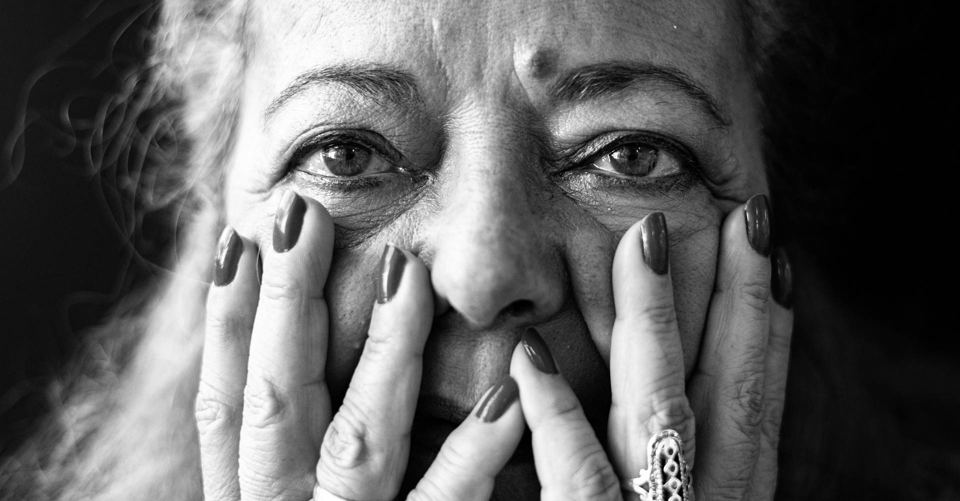 Ana Paula Tavares: “Há ainda zonas de sombra no 25 de Abril. Não tenho ...