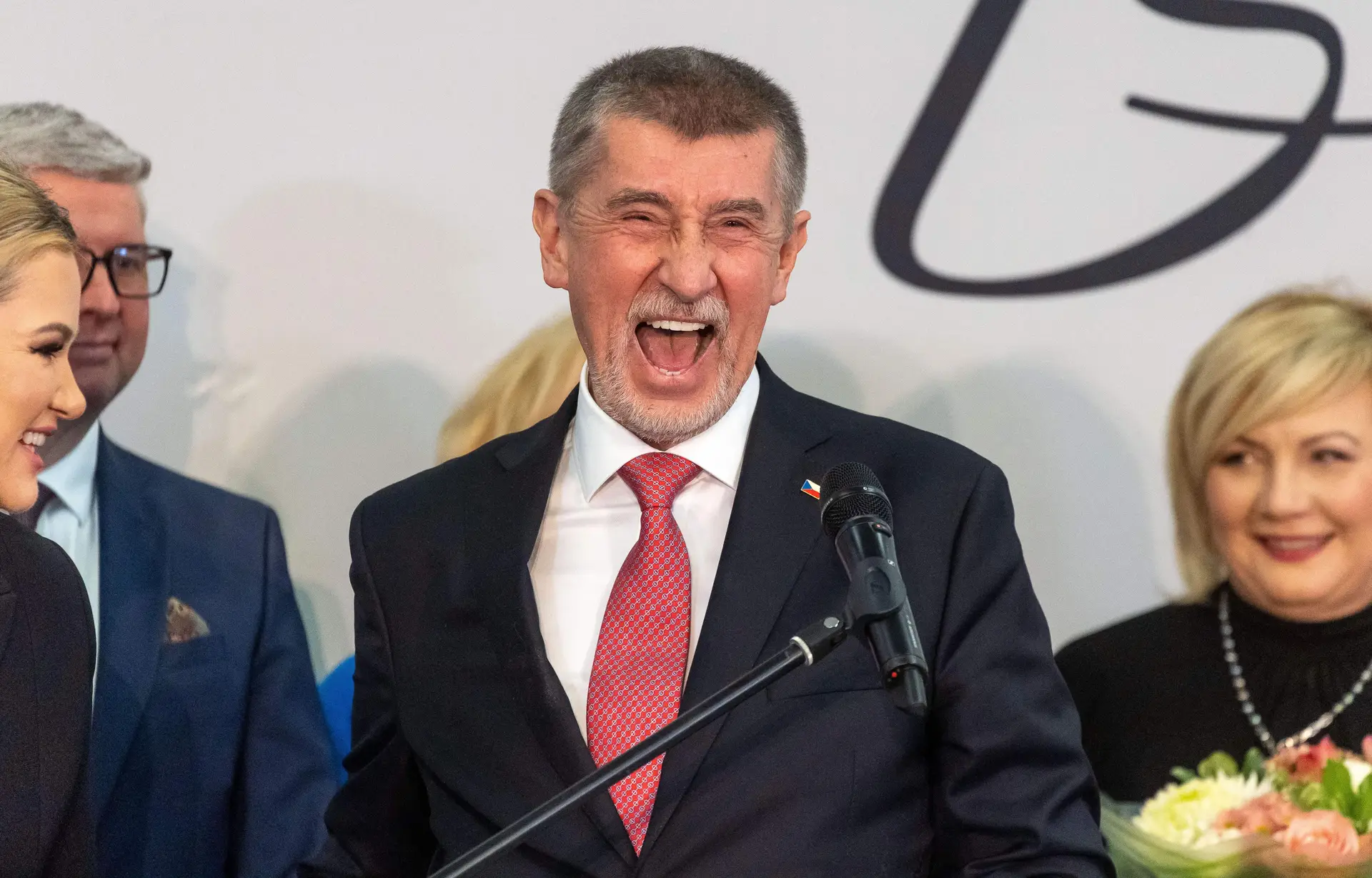 Magnata agroindustrial, ‘Trumpista’, eurocrítico e anti-imigração ...